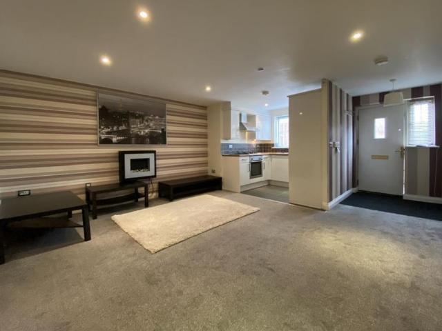 1 bedroom Flat To Let
