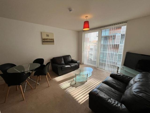 1 bedroom Flat To Let