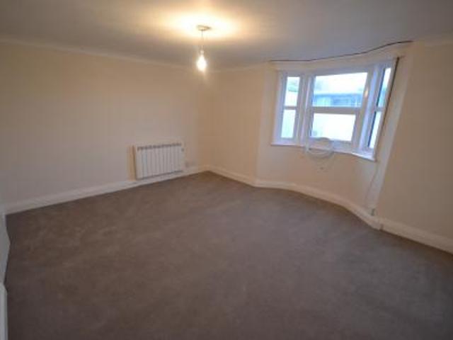 1 bedroom Flat To Let