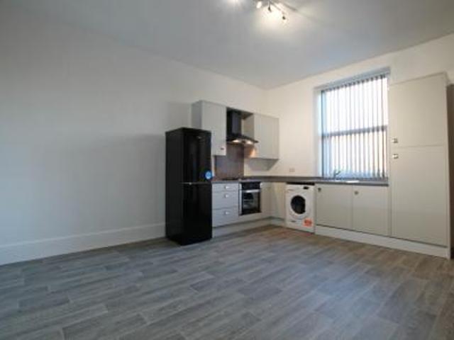 1 bedroom Flat To Let