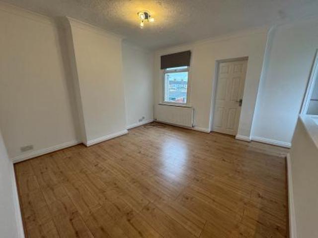 1 bedroom Flat To Let