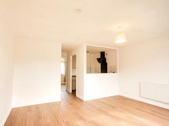 1 bedroom Flat To Let