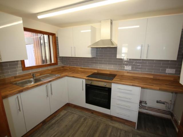 1 bedroom Flat To Let