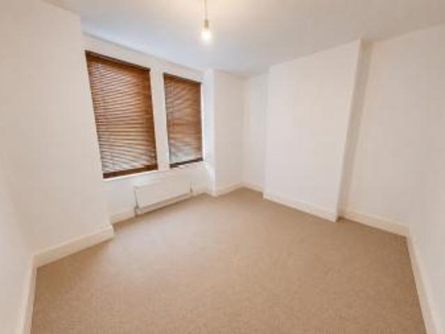 1 bedroom Flat To Let