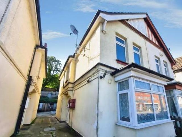 1 bedroom Flat To Let