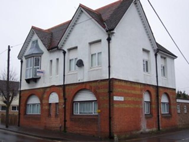 1 bedroom Flat To Let