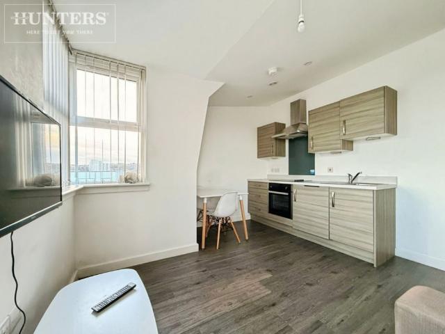 1 bedroom Flat To Let