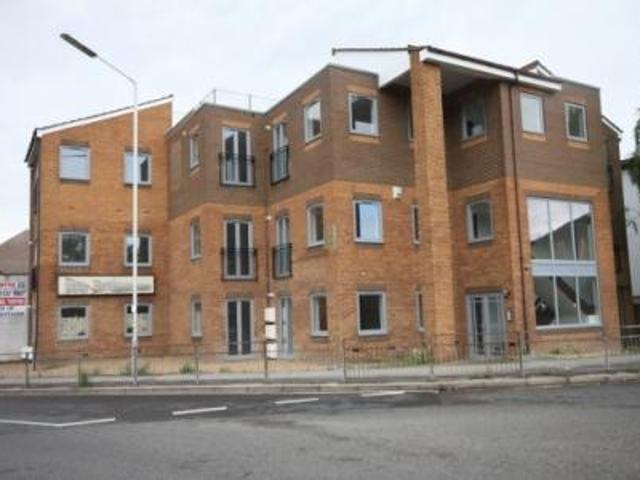 1 bedroom Flat To Let
