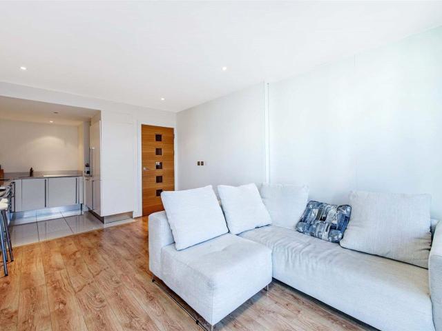 1 Bedroom Flat To Let