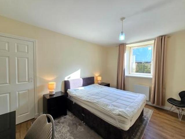 1 bedroom Flat To Let