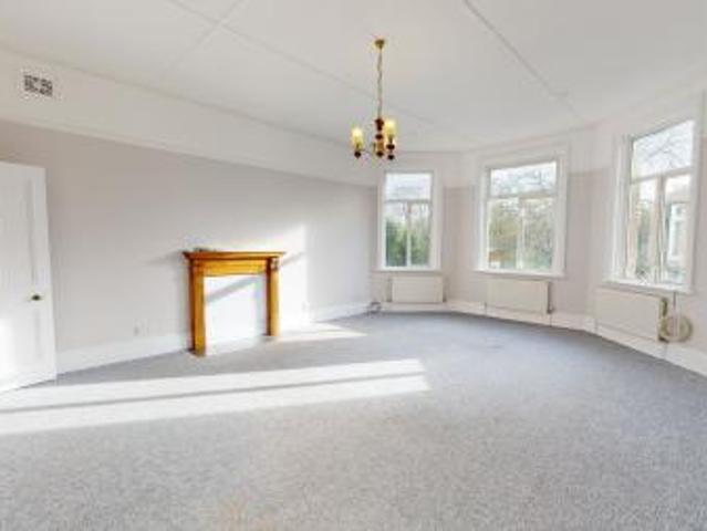 1 bedroom Flat To Let