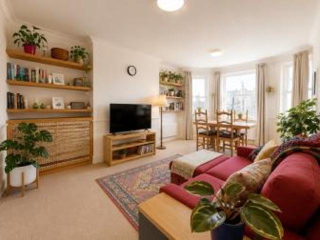 1 bedroom Flat To Let