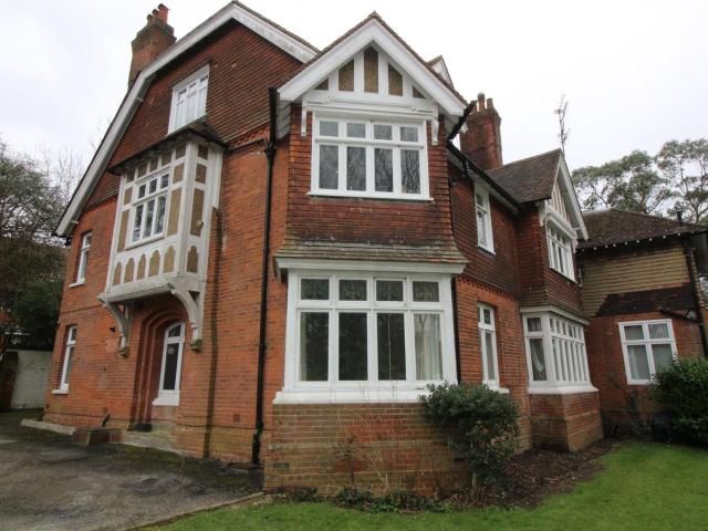 1 Bedroom Flat To Let