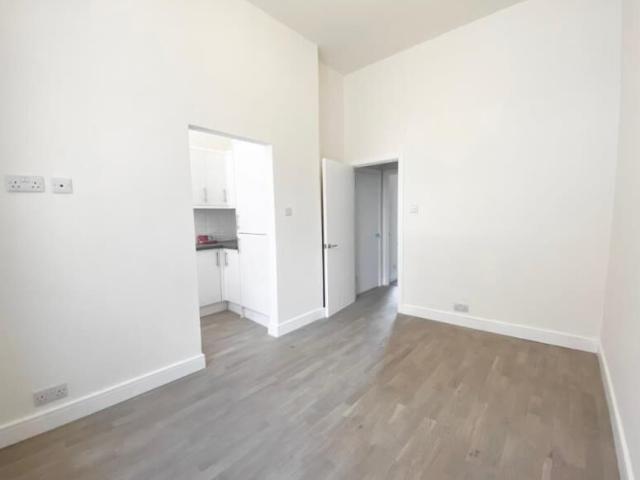 1 Bedroom Flat To Let