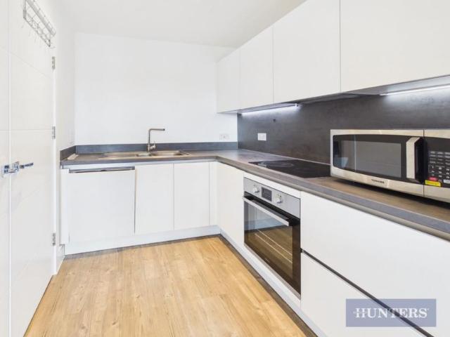 1 bedroom Flat To Let