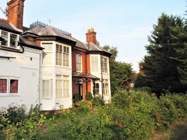 1 bedroom Flat To Let