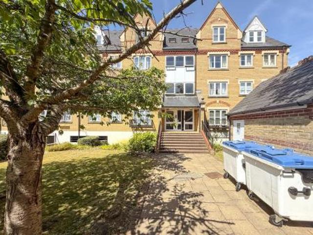 1 bedroom Flat To Let
