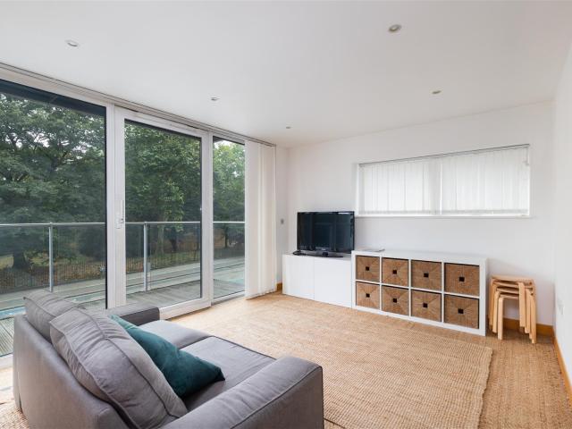 1 Bedroom Flat To Let