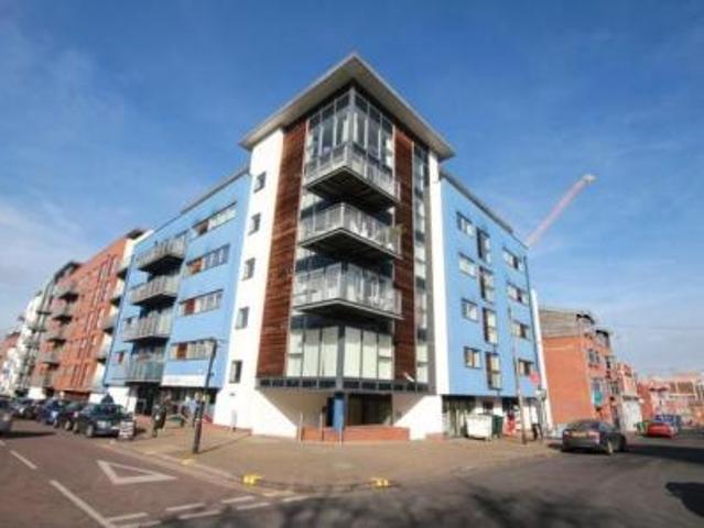1 bedroom Flat To Let