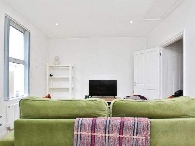 1 bedroom flat to let, Bedminster, Bristol | Ocean Estate Agents