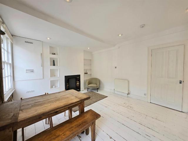 1 bedroom Flat to let Greenland Road, Camden,NW1