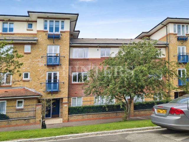 1 bedroom Flat To Let Total Size: 484 SQ FT