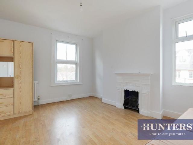 1 bedroom Flat To Let Total Size: 646 SQ FT