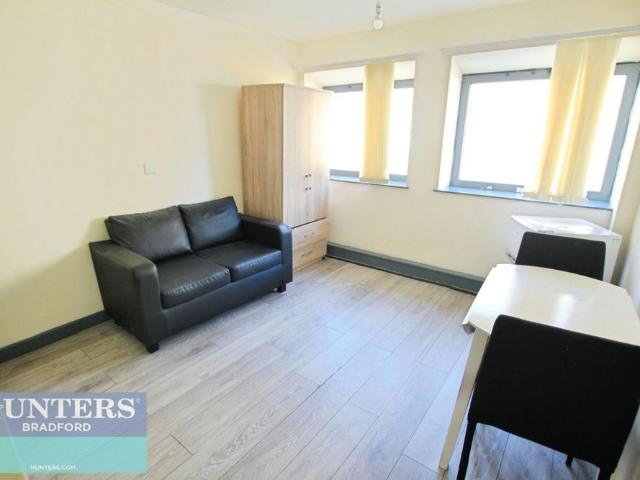 1 bedroom Flat To Let Total Size: 194 SQ FT