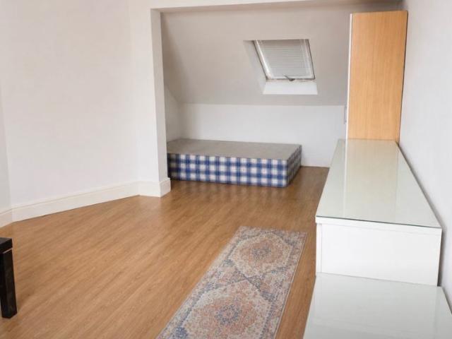 1 Bedroom Flat to Rent – M19 2TB