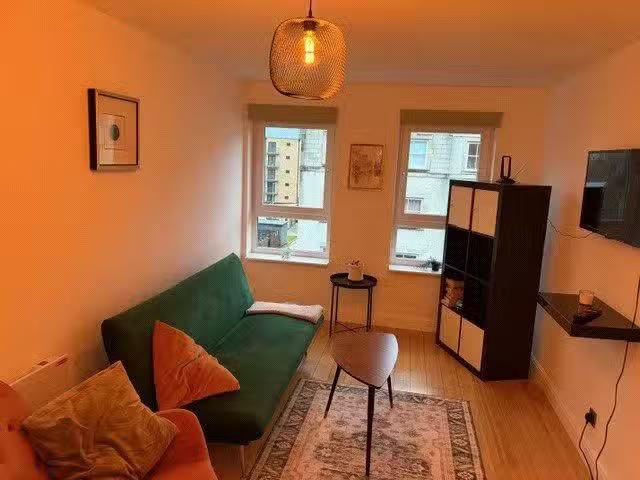 1 bedroom Flat to rent, Murano Place, Edinburgh, EH7 £1,150 pcm