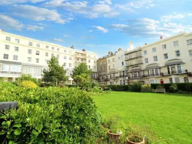 1 bedroom Flat to rent, Marine Square, Brighton, BN2 £1,150 pcm