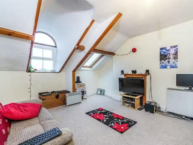 1 bedroom Flat to rent, Moor View Terrace, Plymouth, PL4 £775.