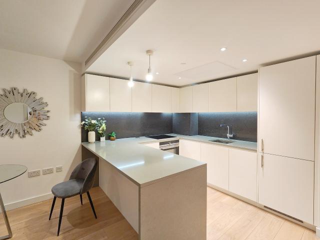 1 bedroom flat to rent on Marsh Wall, London