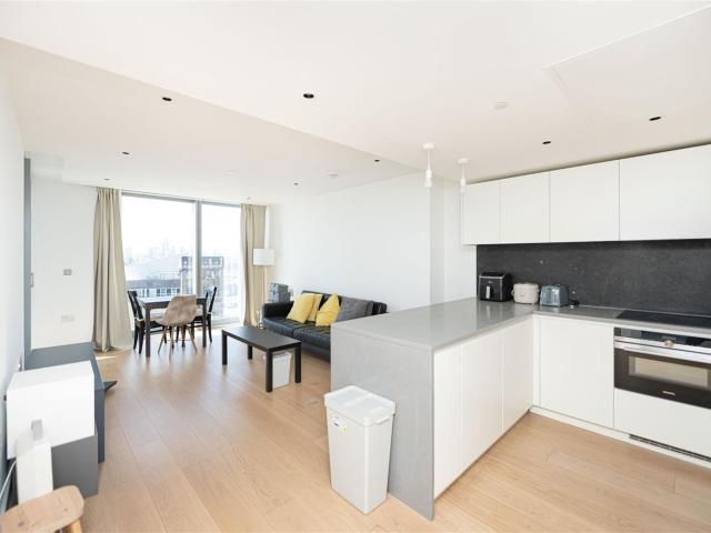 1 bedroom flat to rent on Marsh Wall, London