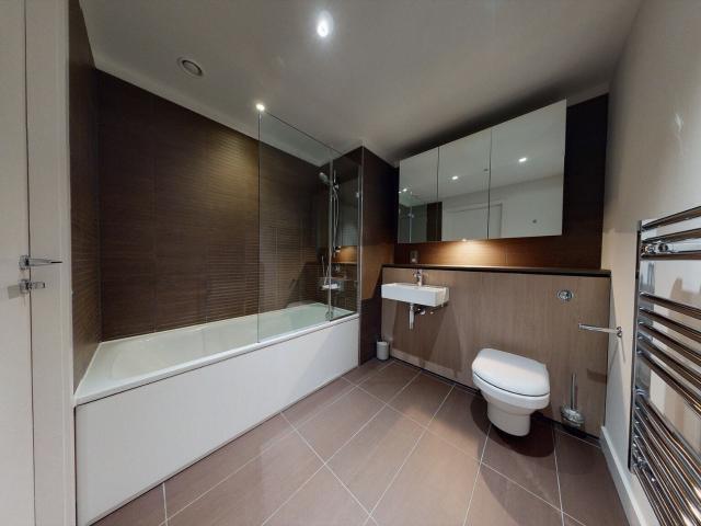 1 bedroom flat to rent on Merchant Square East, London