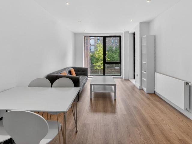 1 bedroom flat to rent on New Village Avenue, London