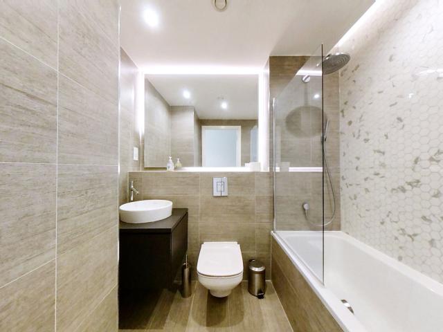 1 bedroom flat to rent on New Horizons Court, London