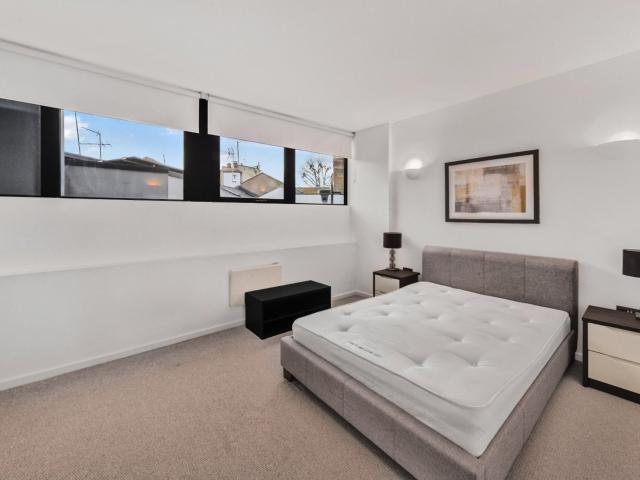 1 bedroom flat to rent on North End Road, London
