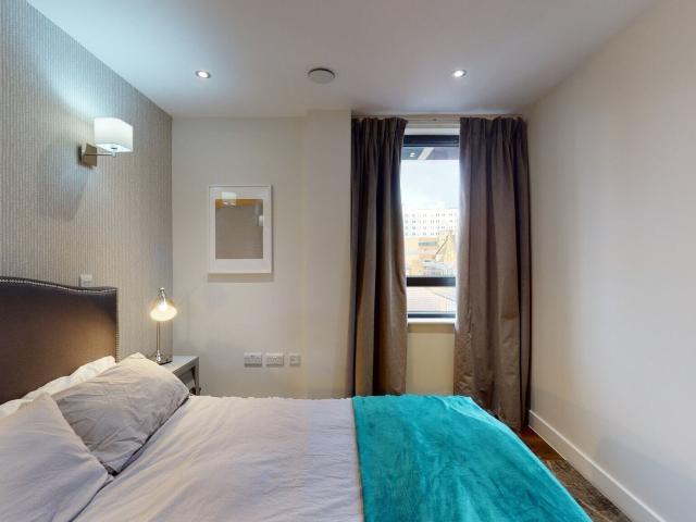 1 bedroom flat to rent on Back Church Lane, London