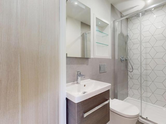 1 bedroom flat to rent on Beverley Way, London