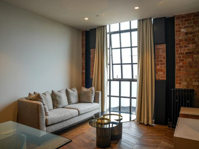 1 bedroom flat to rent on Circus Road East, London