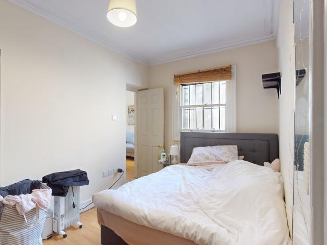 1 bedroom flat to rent on Craven Street, London