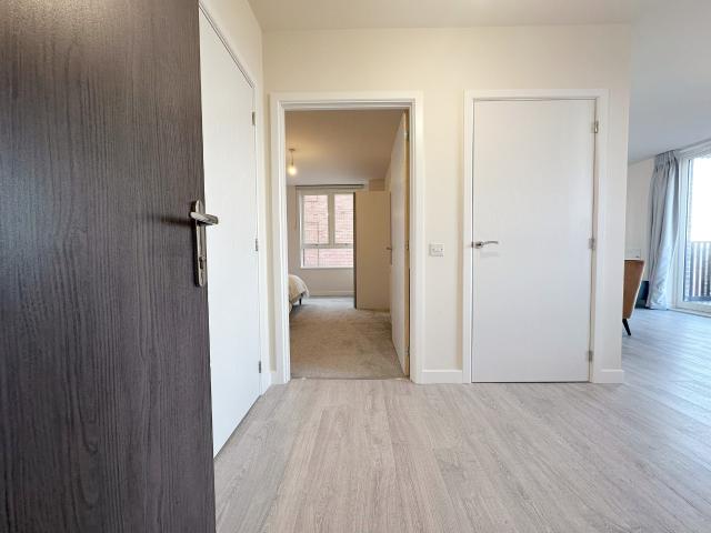 1 bedroom flat to rent on Eastman Road, London