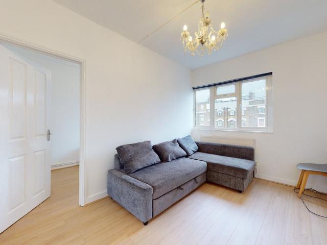 1 bedroom flat to rent on Edgware Road, London