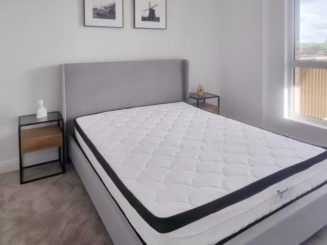 1 bedroom flat to rent on Gasholder Place, London