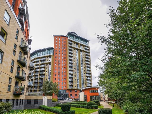 1 bedroom flat to rent on Gotts Road, Leeds