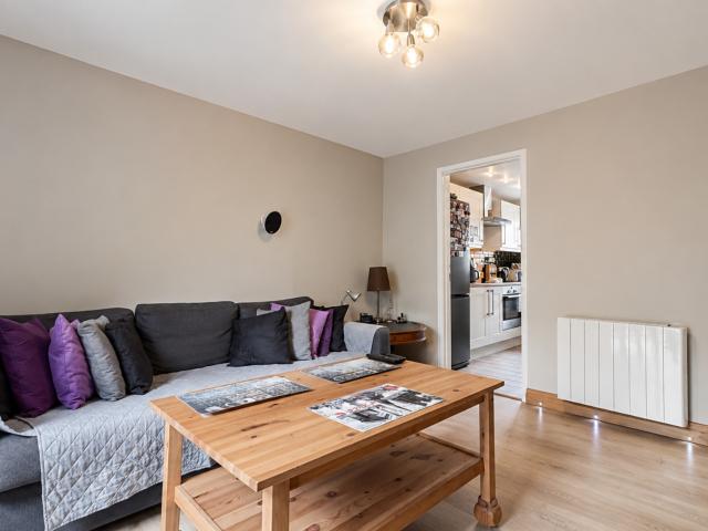 1 bedroom flat to rent on Jade Close, London