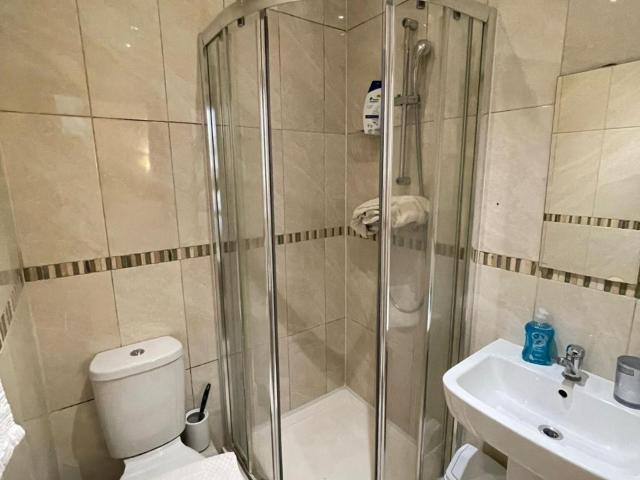 1 bedroom flat to rent on Kempsford Gardens, London