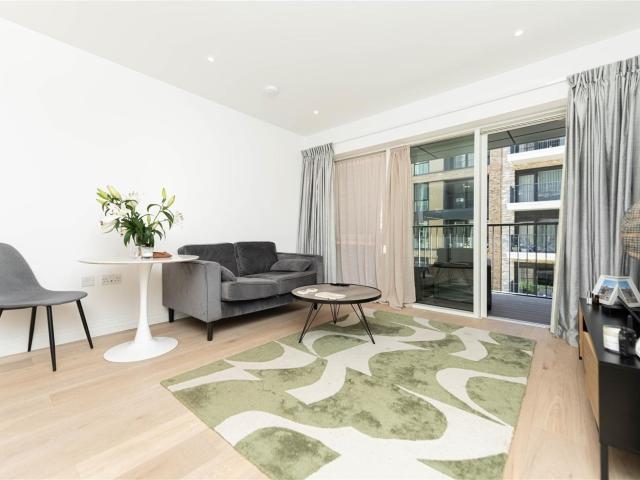 1 bedroom flat to rent on Lockgate Road, London