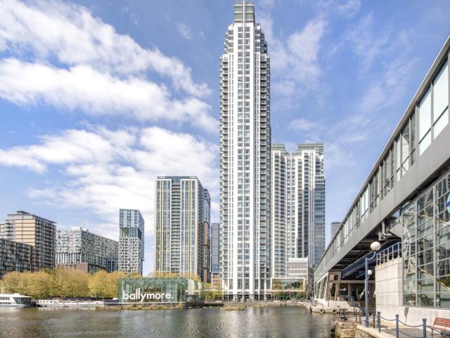 1 bedroom flat to rent on Pan Peninsula Square, London